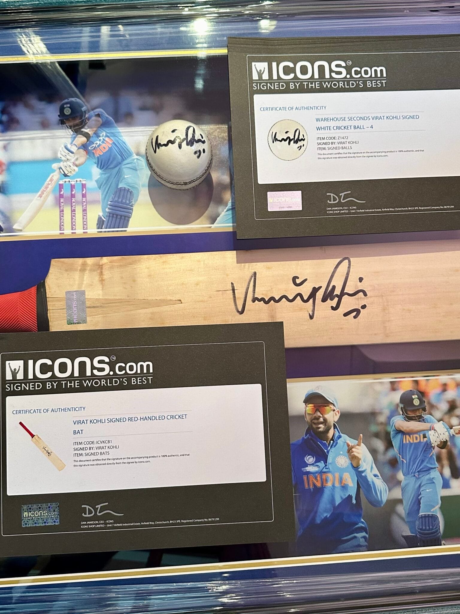 Virat Kohli signed autographed cricket bat and ball India ICONS - Balli ...